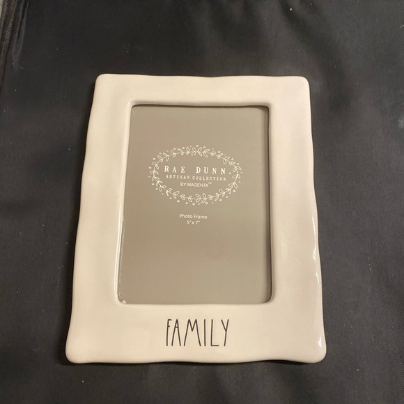 Rae Dunn | Accents | Rae Dunn Cream Photo Frame Family Design | Poshmark